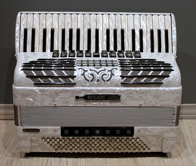 Pianoharmonikka standardibassot